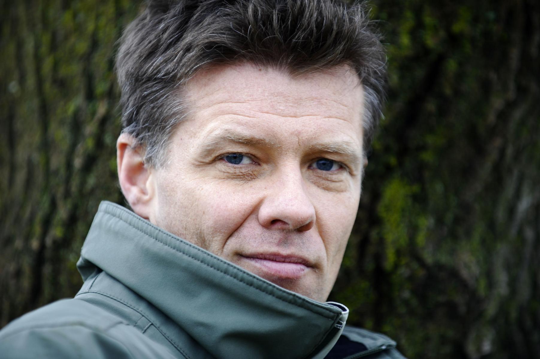 Zola Christensen, Robert | forfatterweb