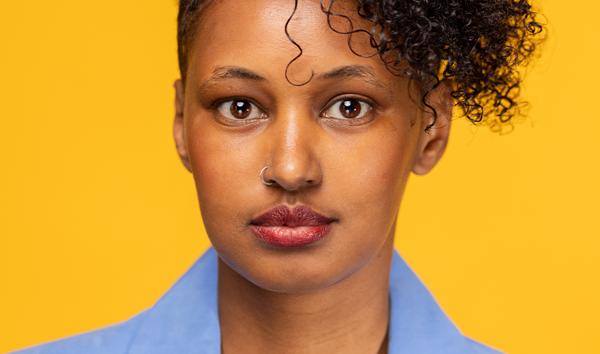 Elmi, Amina | forfatterweb