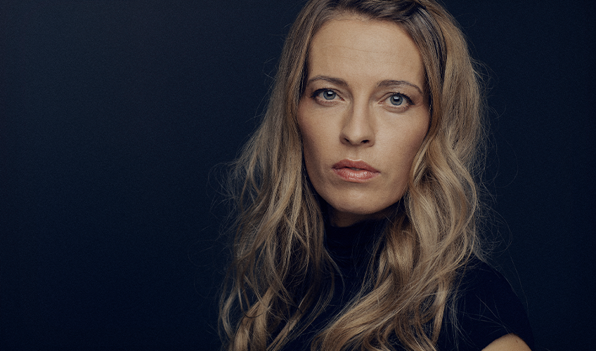 Engell, Sarah | forfatterweb